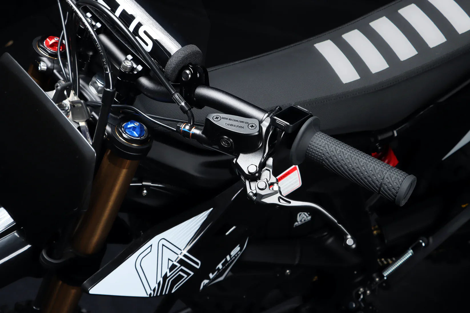 High-Performance Emotos & Off-Road Electric Dirt Bikes – Radical eBikes